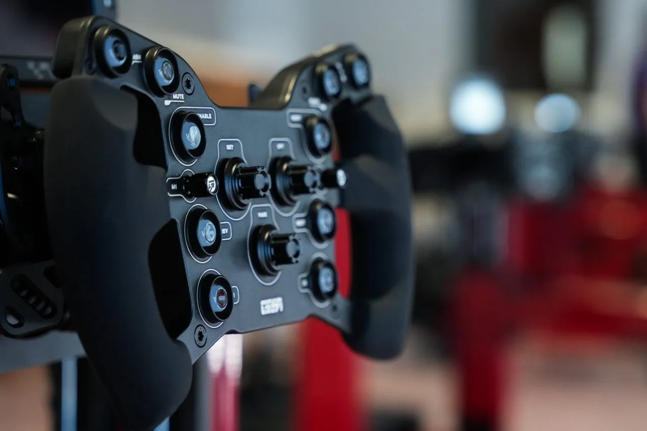 GSI presenta su volante Simucube X-29 - simRacer.es